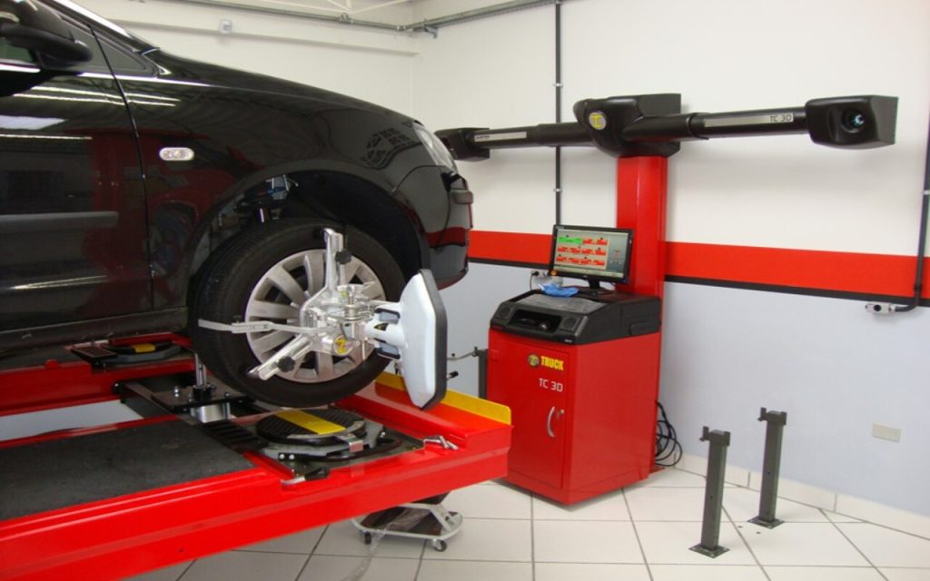 Quando fazer alinhamento e balanceamento no carro? Saiba agora