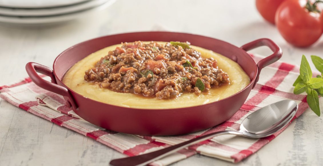 Angu com carne moída à mineira: prato regional que encanta o Brasil