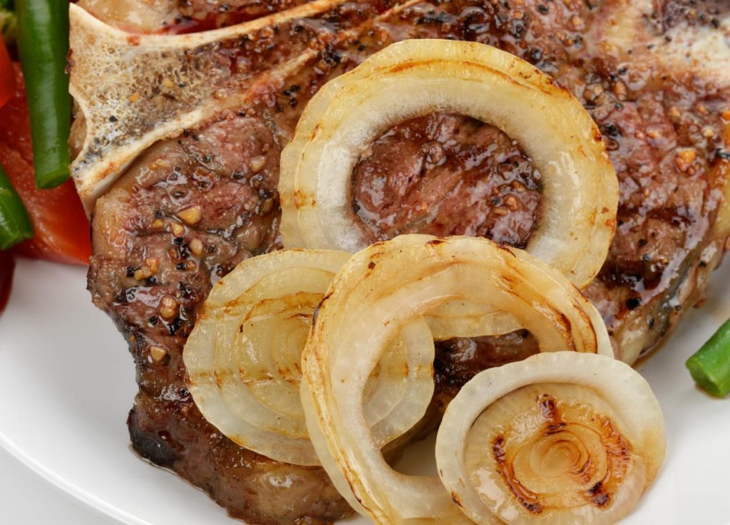 Como fazer um bife incrível: veja os segredos com o chef Erick Jacquin