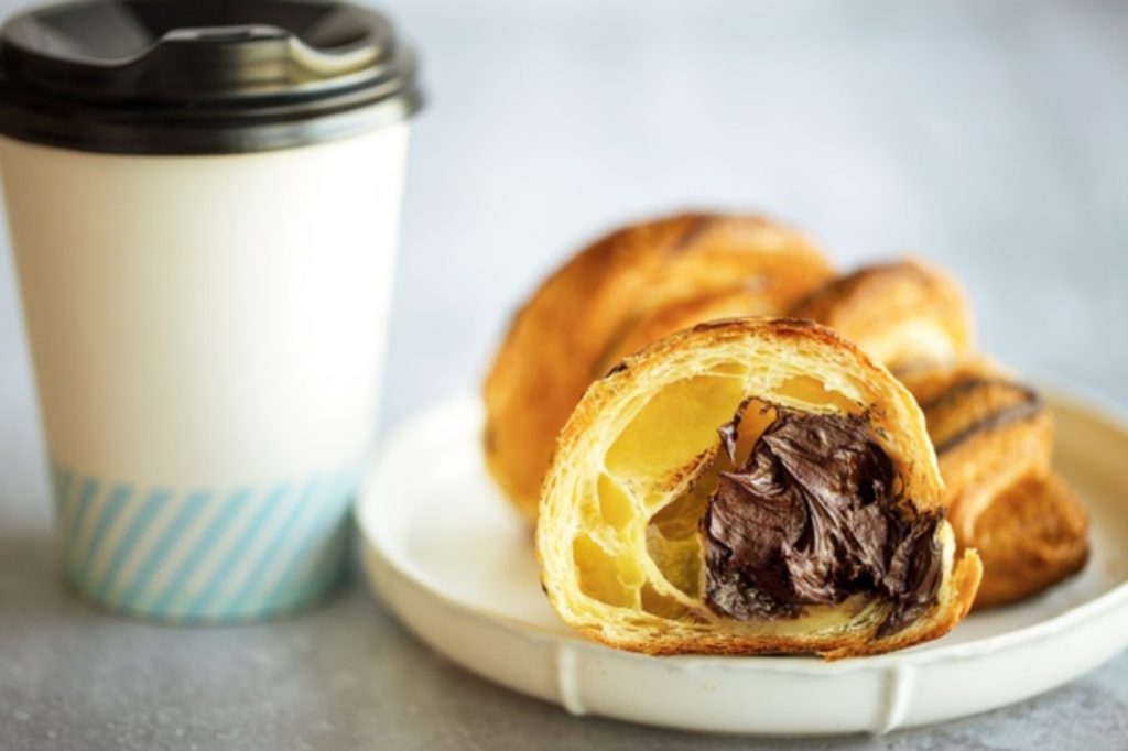 Croissant com recheio de chocolate, receita gourmet maravilhosa