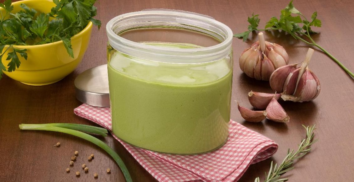 Tempero verde: confira benefícios e saiba como fazer 2 versões incríveis
