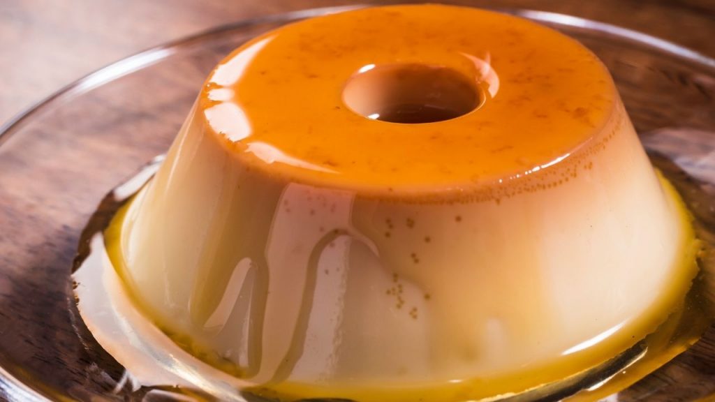 Pudim tradicional é sobremesa perfeita para final de semana