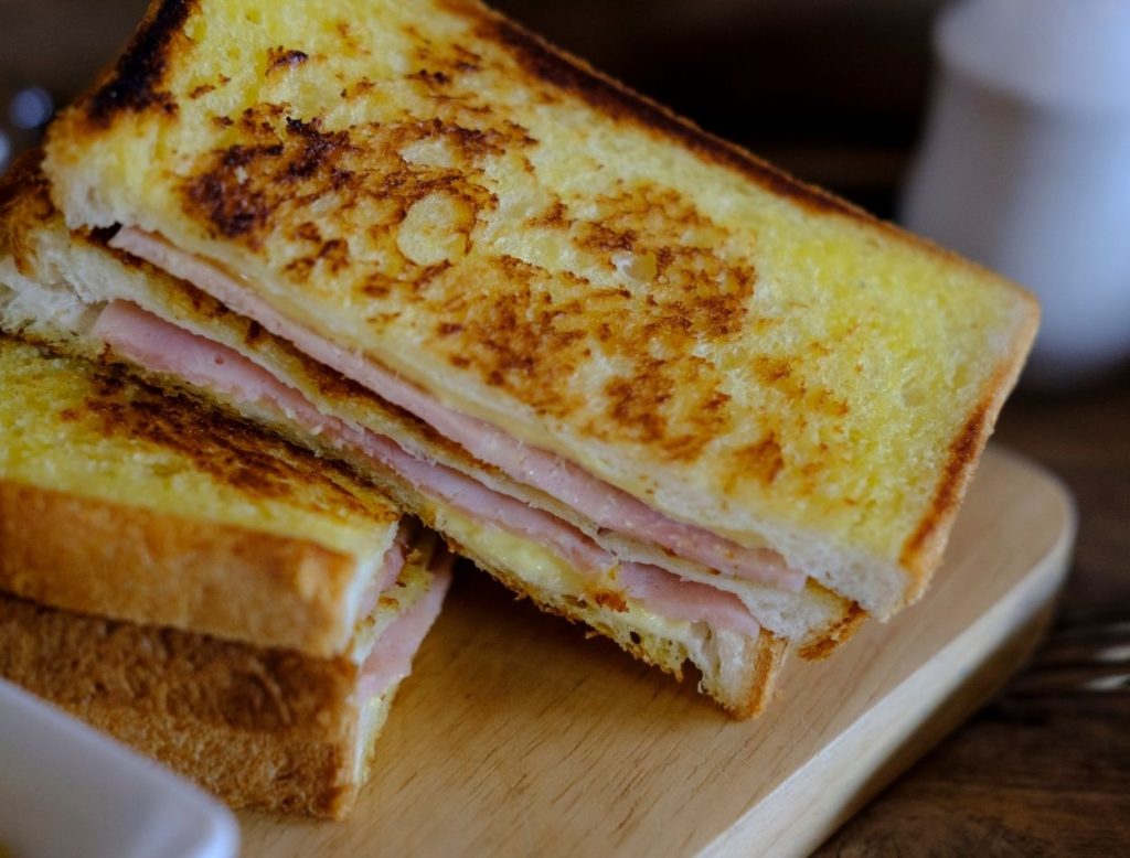 Misto quente assado: a receita perfeita para o seu lanche da tarde