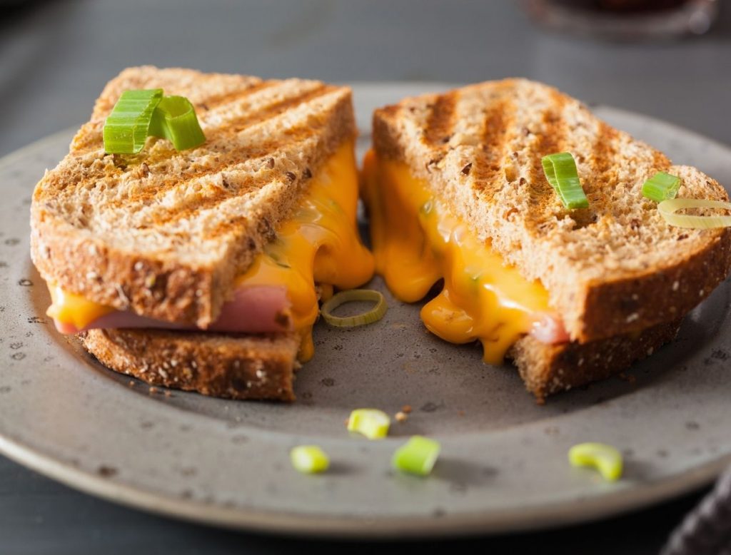 Misto quente assado: a receita perfeita para o seu lanche da tarde