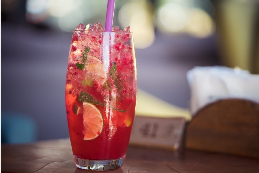 Drink Mojito sem álcool: confira a receita dessa bebida mista sensacional