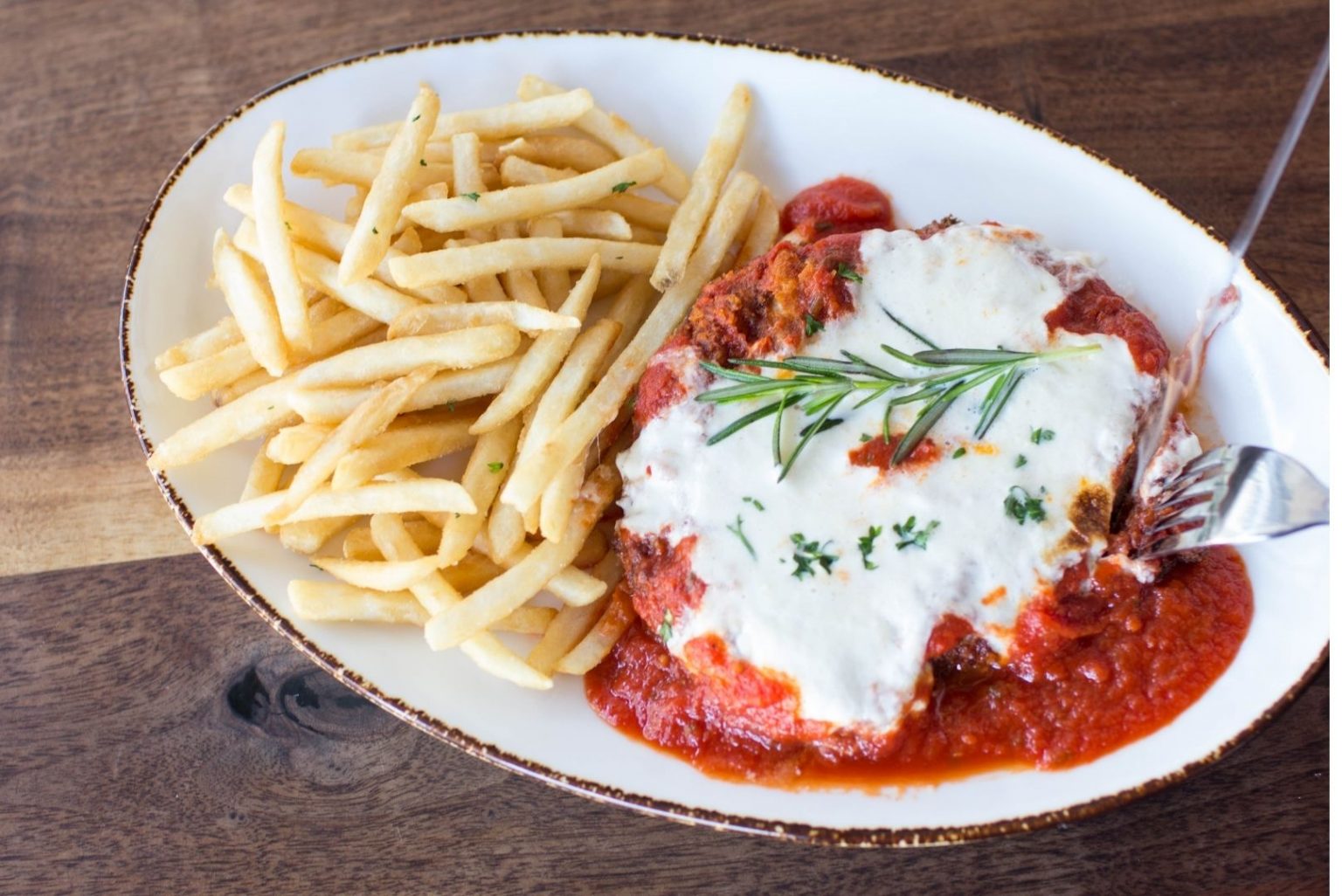 Bife a parmegiana especial: confira receita surpreendente
