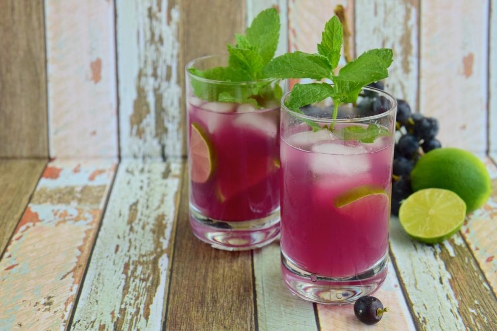 Drink de uva sem álcool: veja sugestões de bebida mista com fruta