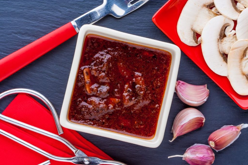 Molho barbecue caseiro: faça de forma simples e deliciosa