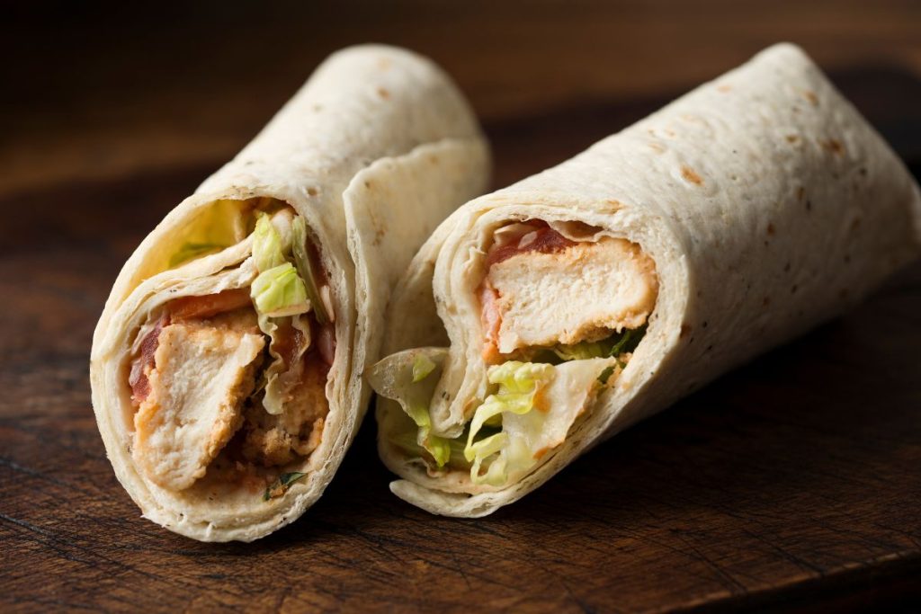 Wrap integral de frango turbinado; receita saudável e prática